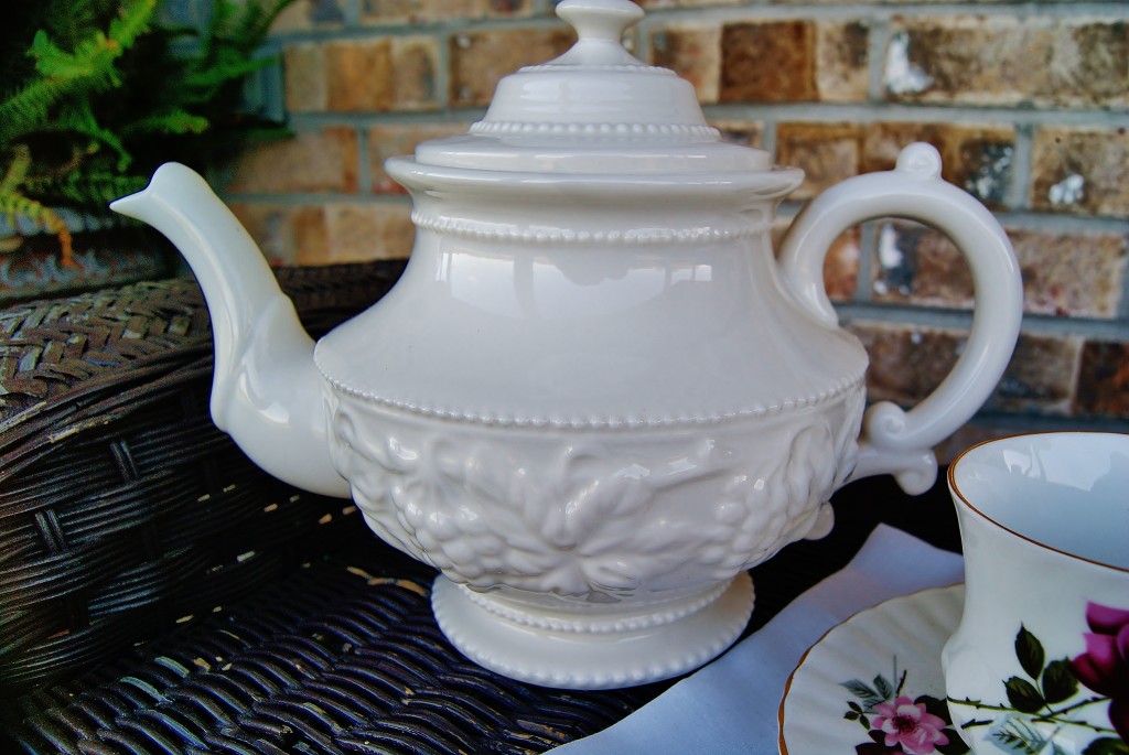 Spring Birds & Tea Gift Basket Giveaway! - Southern Discourse