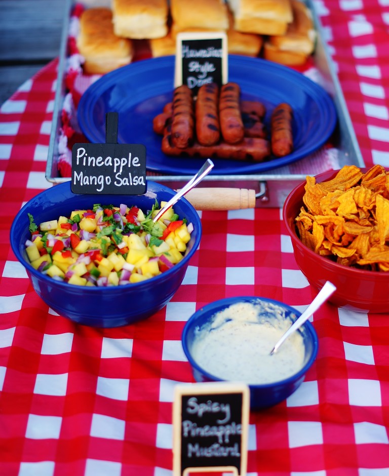 Summer Nights: 10 Tips For Outdoor Entertaining - Southern Discourse