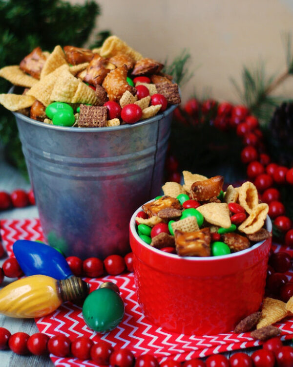 Peanut Butter & Chocolate Christmas Snack Mix - Southern Discourse