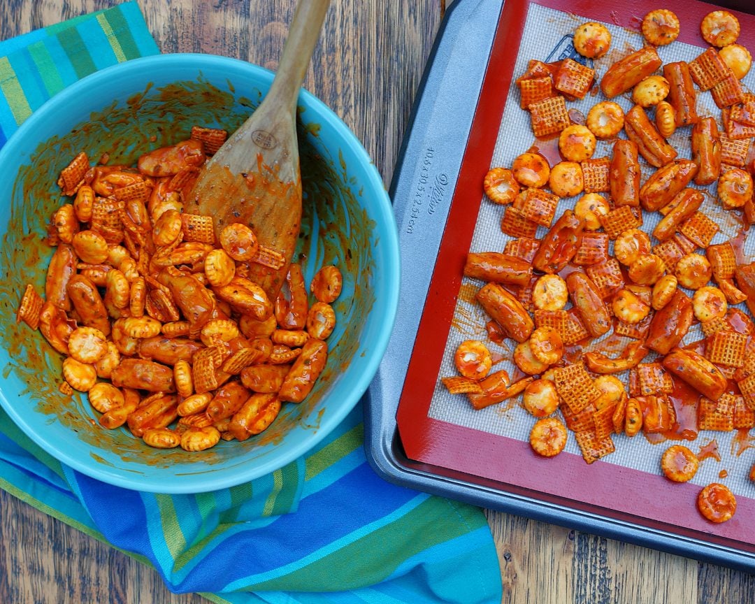 Buffalo Ranch Snack Mix - Southern Discourse