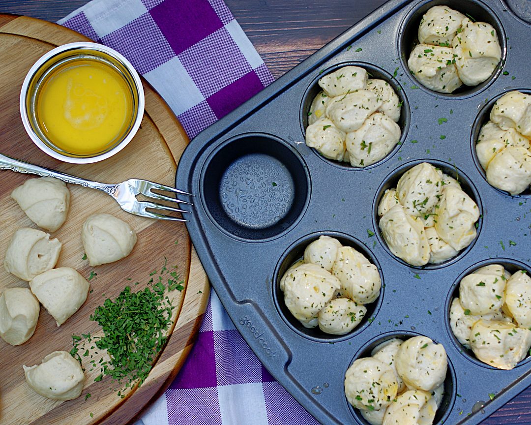 Shortcut Pull Apart Rolls - Southern Discourse