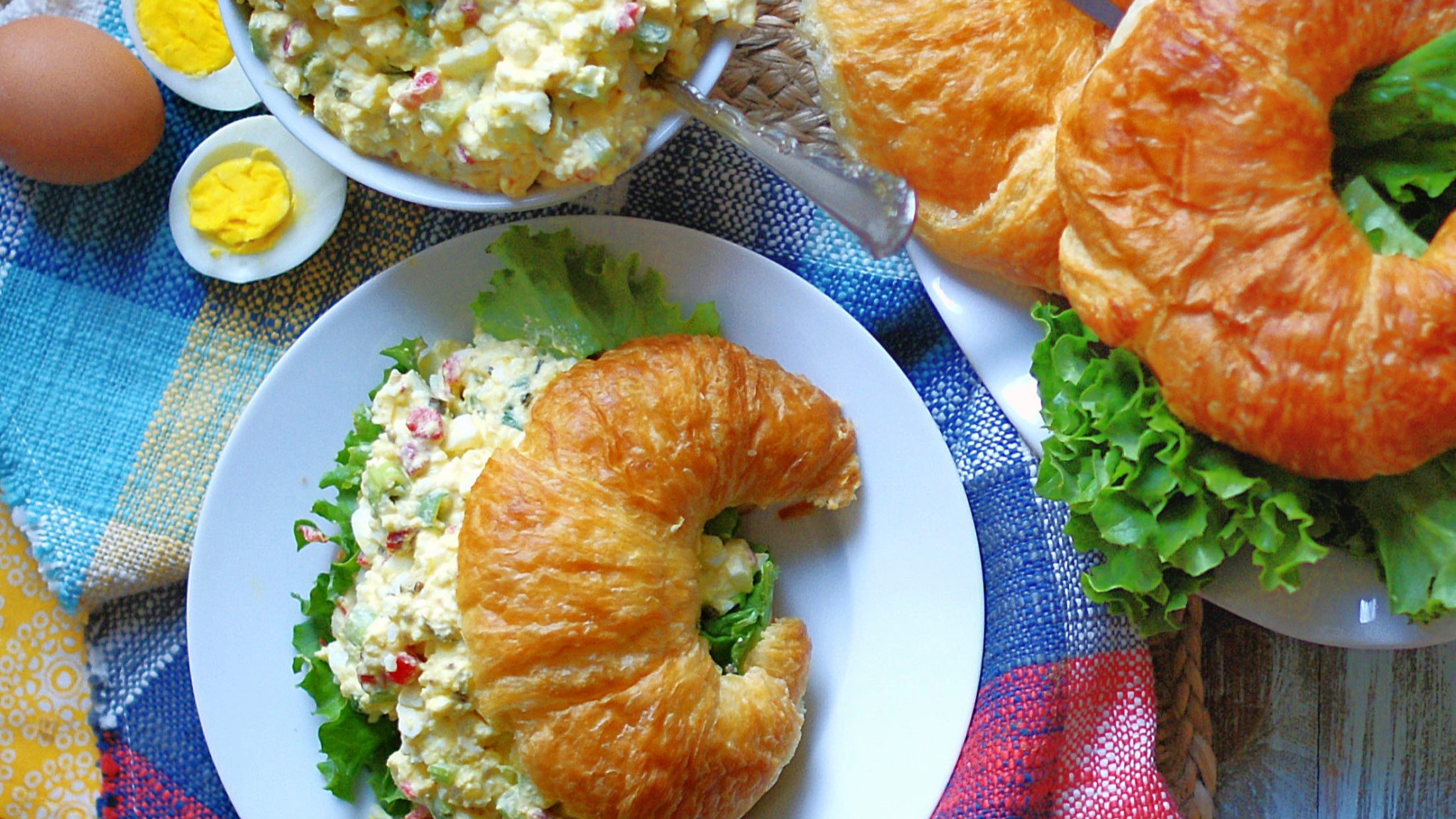 Saturday Seven- Incredible Eggs - Southern Discourse