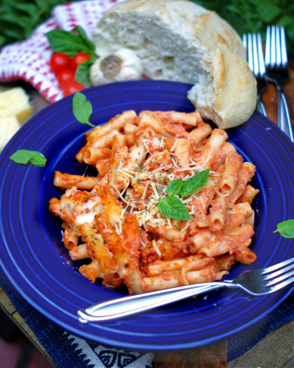 Tomato Alfredo Baked Ziti - Southern Discourse