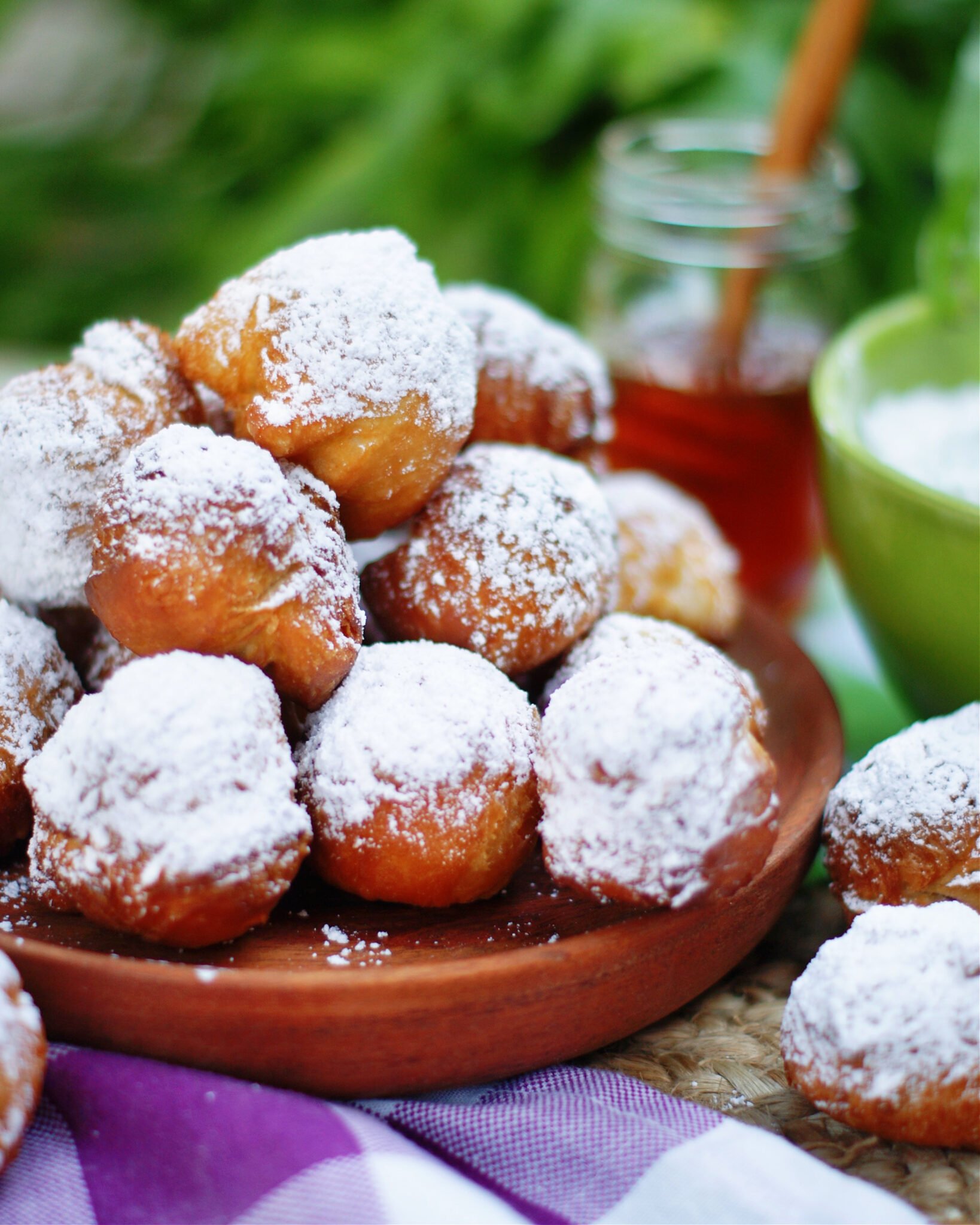 Easy Louisiana Biscuit Beignets - Southern Discourse