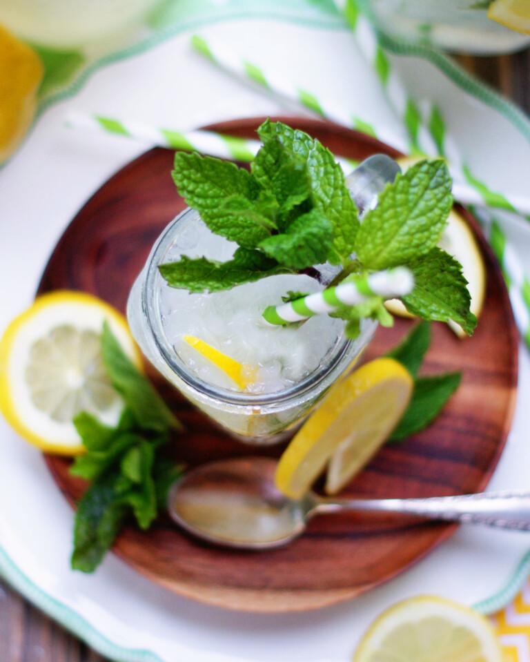 Refreshing Mint Lemonade - Southern Discourse