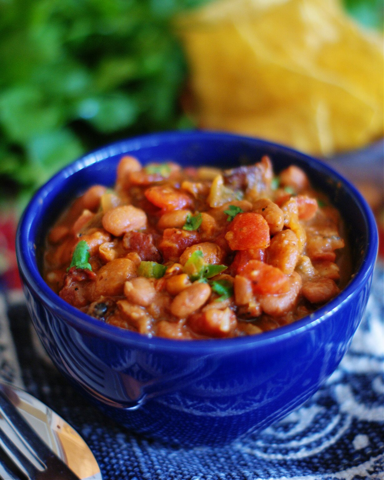Easy Charro Beans (Mexican Pinto Beans) - Southern Discourse