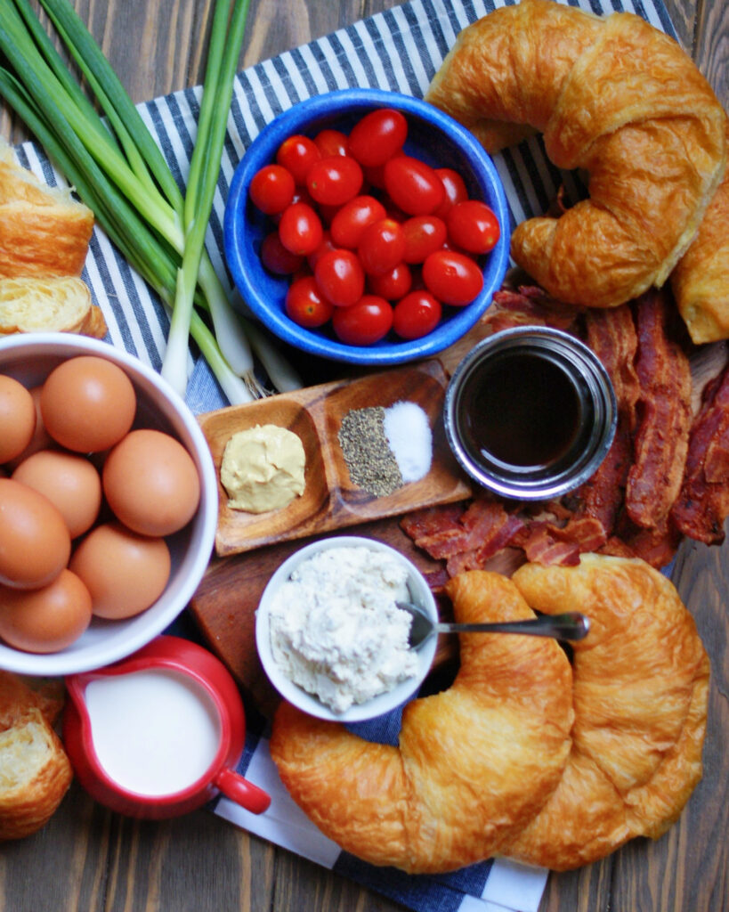 Egg & Bacon Croissant Breakfast Casserole - Southern Discourse