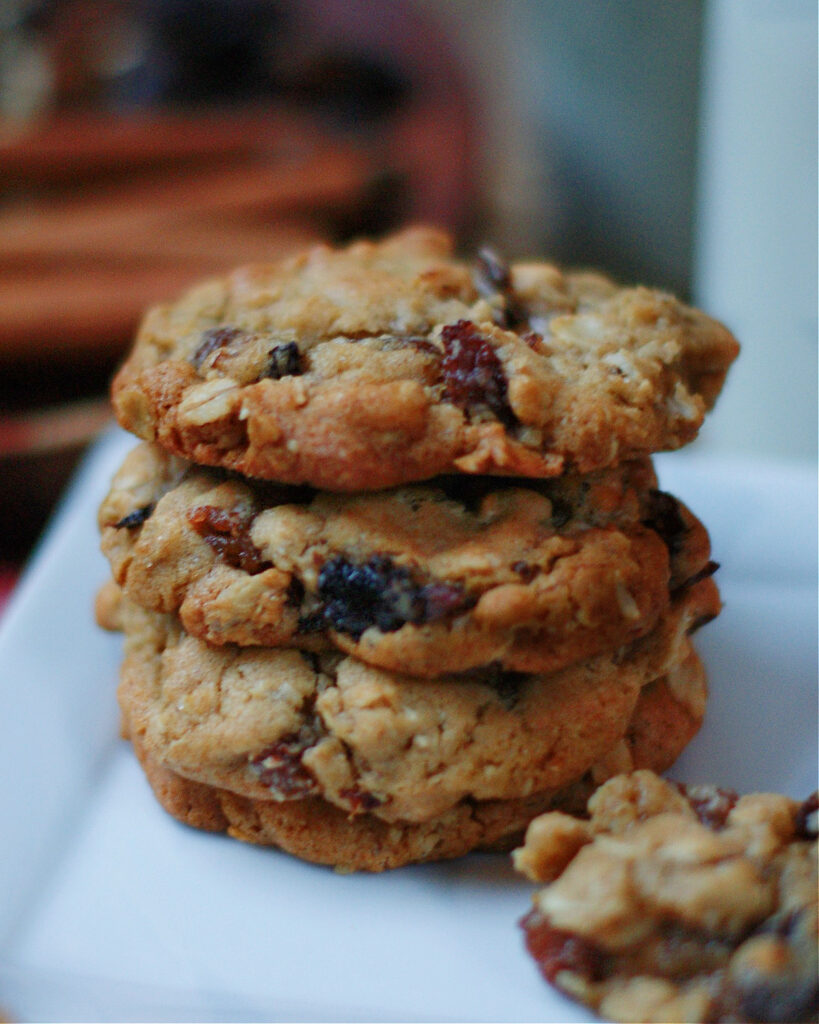 Best Ever Cinnamon Oatmeal Raisin Cookies - Southern Discourse