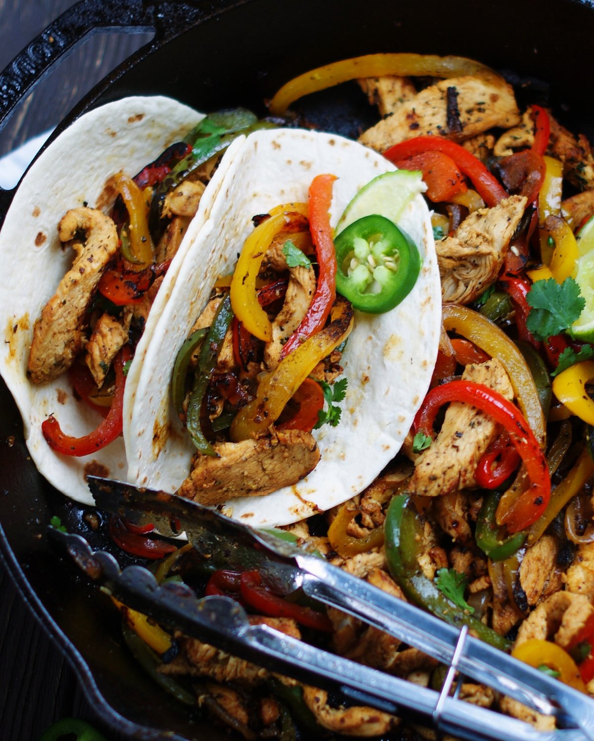 Tex Mex Skillet Chicken Fajitas - Southern Discourse