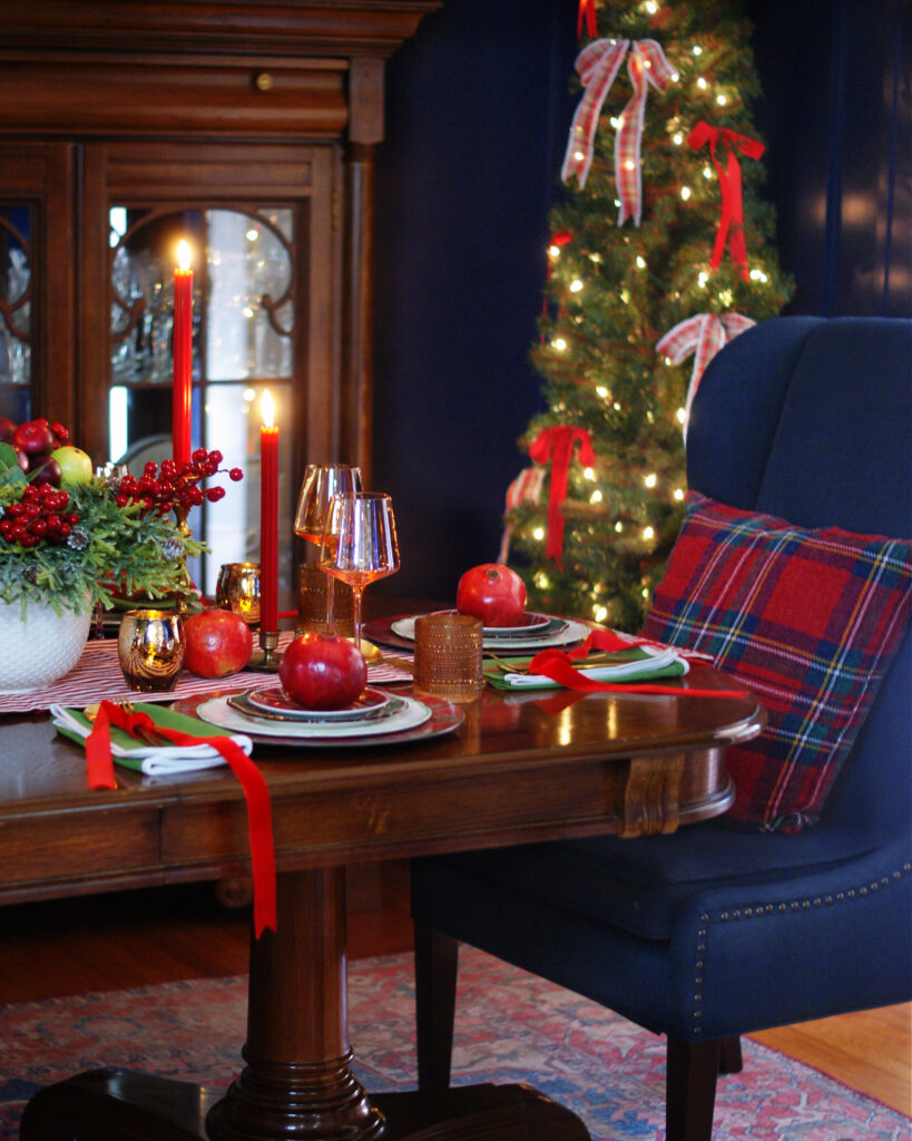 Mad For Plaid Tartan Christmas Table - Southern Discourse