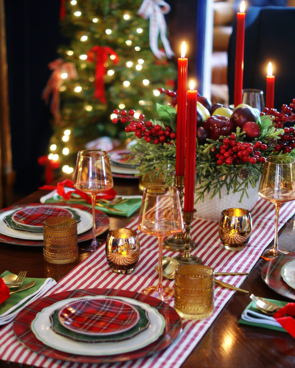 Mad For Plaid Tartan Christmas Table - Southern Discourse