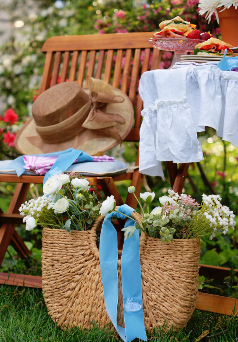 Pretty Spring Table Ideas - Southern Discourse